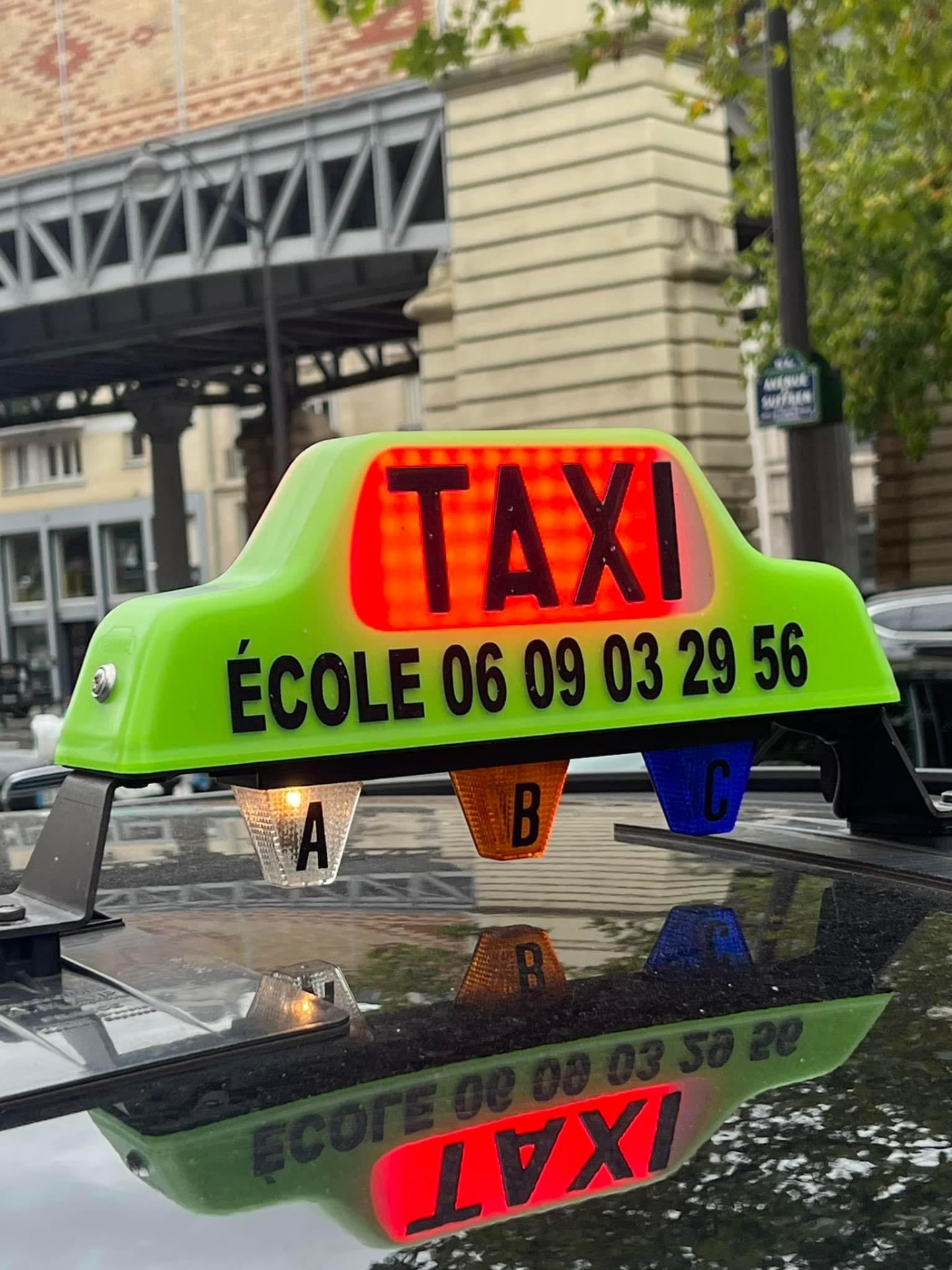 Ecole de Taxi Hocine Yousfi - TAXI PARISIEN
